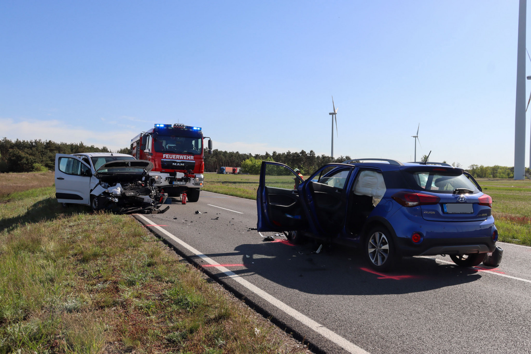 Verkehrsunfall auf der B97: Drei Verletzte – Vollsperrung über eine Stunde – Blaulichtreport Lausitz